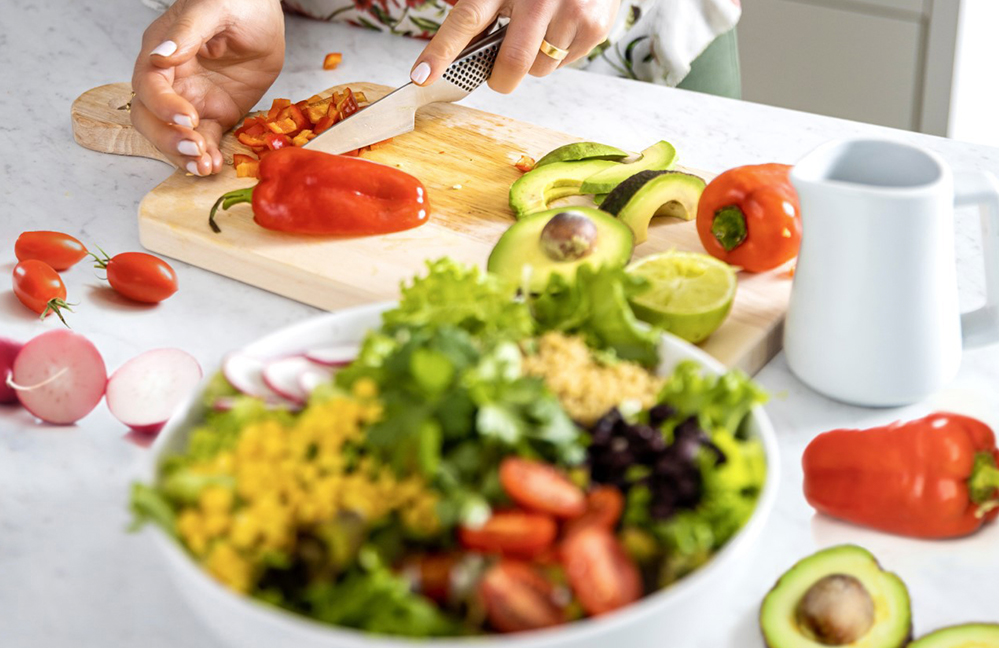 How to Make Time for Family Dinner—Even When Everyone’s So Busy - Elise ...